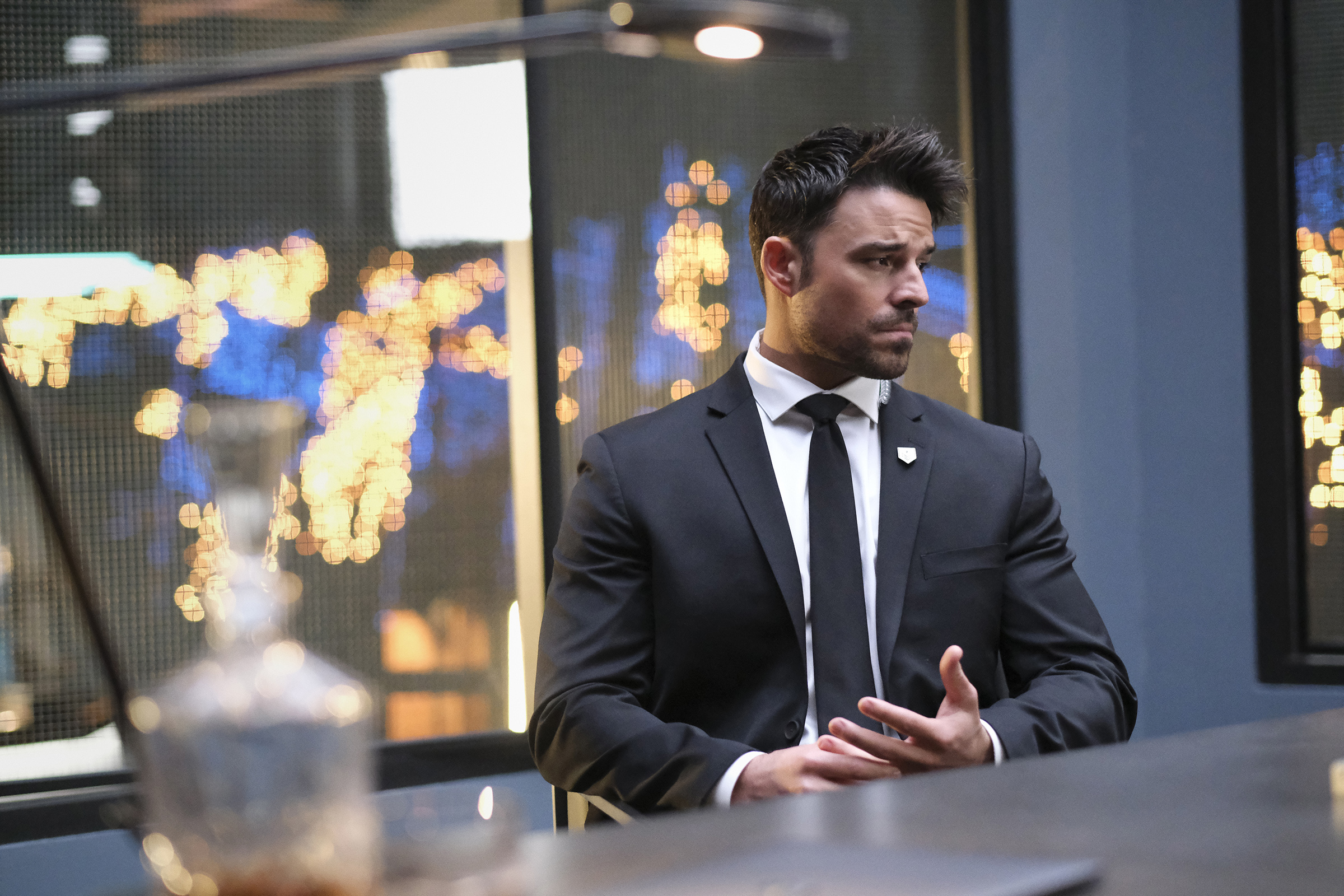 Jesse Hutch on CW’s Batwoman
